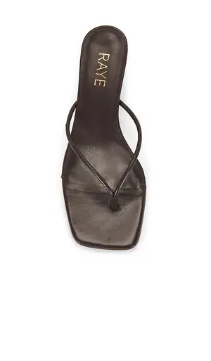 Raye Livy Wedge