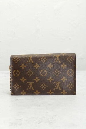 LOUIS VUITTON Monogram Flore Wallet On Chain