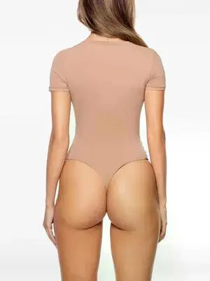 GOD SAVE QUEENS Logo Print Short Sleeve Bodysuit - Neutrals