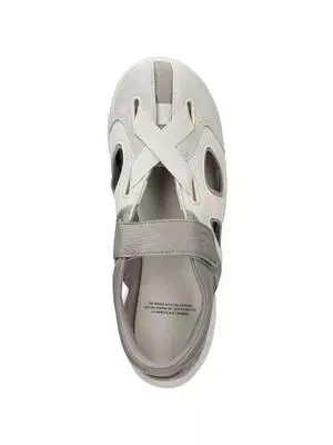 Y3 Gsg9 Touch-strap Cut-out Slip-ons - Neutrals