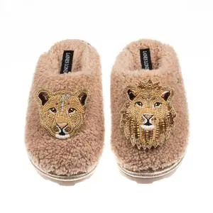 LAINES LONDON Teddy Towelling Closed Toe Slippers With Lion & Lioness Brooches - Brown