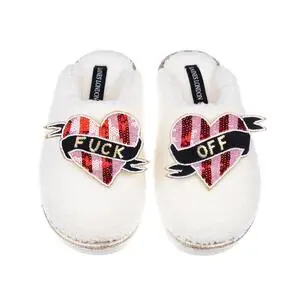 LAINES LONDON Teddy Towelling Closed Toe Slippers With Embellished Heart Brooches - Gold/white
