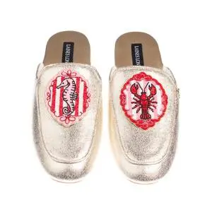 LAINES LONDON Classic Mules With Lobster And Seahorse Brooches - Gold