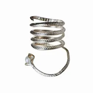 AKI ROC JEWELRY The Statet Snake Ring With Japanese Akoya Sea Pearl - Silver