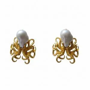 SILVER & ELEGANT Octo-baroque Reverie Earrings - Gold