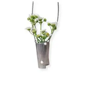 MARTINA ROZENBERG SMIRA JEWELRY Amfora Necklace - Silver