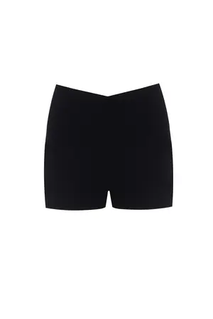 YORSTRULY Pole Shorts - Black
