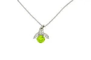 VICKISARGE The Bee Necklace In Platinum - Long Green