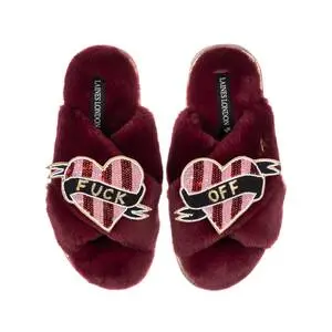 LAINES LONDON Embellished Heart Brooch Slippers - Gold/red