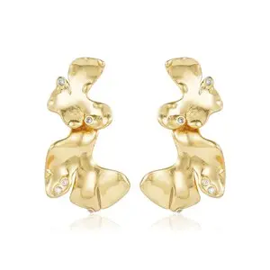 RARE MATTERS JEWELRY Organic Leaf Statet Earrings - Gold