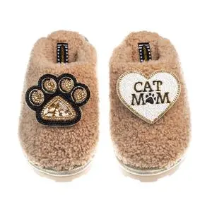 LAINES LONDON Teddy Towelling Slippers With Paw And Cat Mum Brooches - Brown