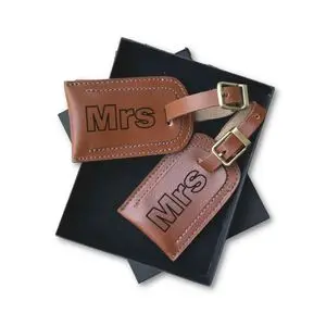 VIDA VIDA Mrs And Mrs Handmade Leather Luggage Tag Set - Brown