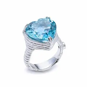 GERMAN KABIRSKI Skyra Textured Silver Ring With Natural Heart Cut Blue Topaz - Blue/white/silver
