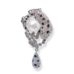 NINEMOO The Duchess Pearl Brooch & Pendant - Silver