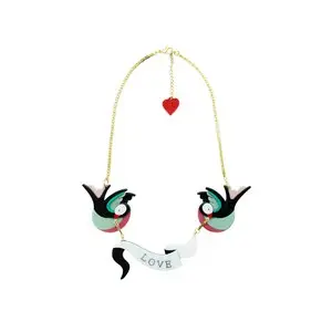 GISSA BICALHO Handmade Acrylic Necklacce Swallows And Ribbon - Green