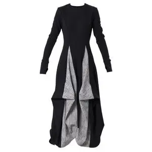 METAMORPHOZA Two-toned Maxi Dress With Thumbhole Sleeves - Black