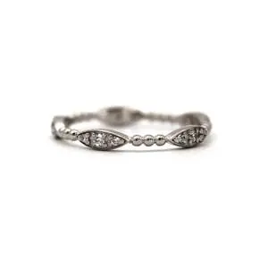 VICSTONENYC FINE JEWELRY Unique Design Natural Diamond Gold Ring - White