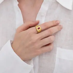 LINYA JEWELLERY Octagon Claret Stone Signet Ring - Red