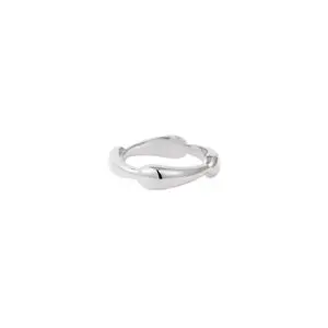 VANCHI Colette Link Droop Ring - Silver