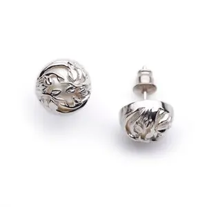 KASUN LONDON Ivory Pearl Stud Earrings - Silver