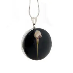 LAURA DAILI Neutrals Cherry Bud Pendant - Black