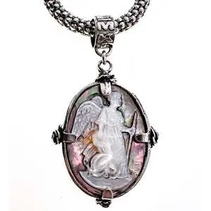 GEM KINGDOM Silver / Black Cameo Sterling Silver Necklace Black - Silver/black