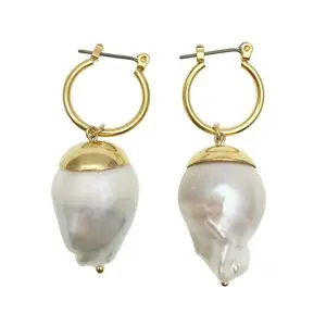 FARRA Simple Barouqe Pearl Earrings - White