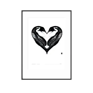 Curiosity Snug Curious Creatures Series Love Hibernation Print - Black