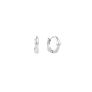 VANCHI Colette Droop Link Huggie Earrings - Silver