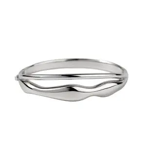 ZYNNIA COLLECTIVE Flow Cuff - Silver