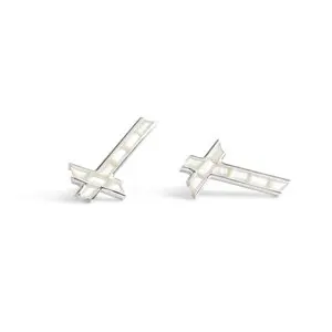 KASUN LONDON Silver / White Lucky Star Earrings June Pearl Silver - Silver/white