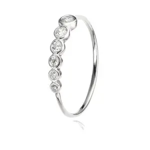 LILY & ROO Graduated Diamond Style Stacking Ring - Silver