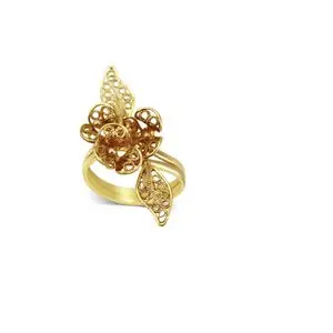 BELLUS DOMINA Sterling Silver Filigree Flower Ring - Gold