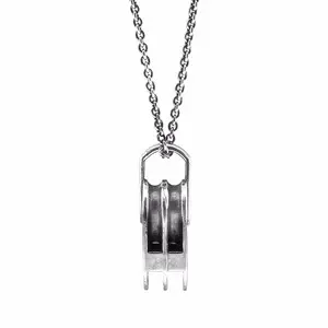 ANCHOR & CREW Tyne Pulley Necklace Pendant - Silver