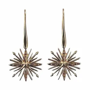 IN CAUDA VENENUM Hoshi Earrings - Gold