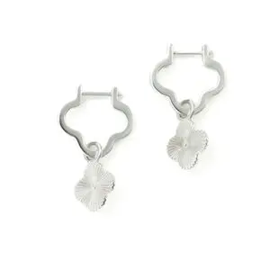 BELINDA JEWELZ Clover Textured Huggie Hoops - Silver