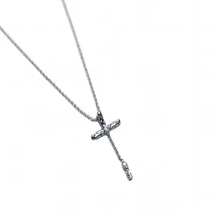 ISKRA Freedom Cross Necklace - Silver