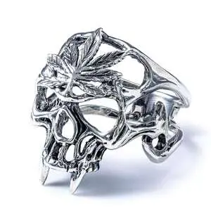 GERMAN KABIRSKI Kuro Sculptural Skull Ring - Silver