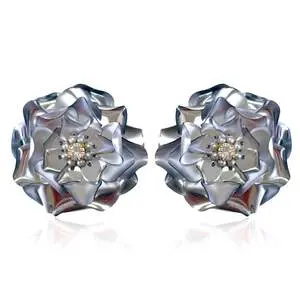 PINAR OZEVLAT Camellia Earrings - Silver