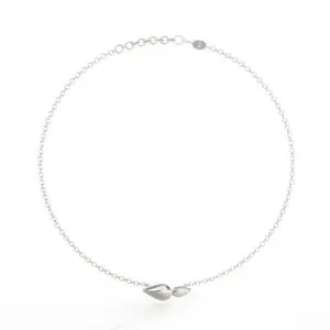 LINDA FIORE Lotus Necklace - Silver