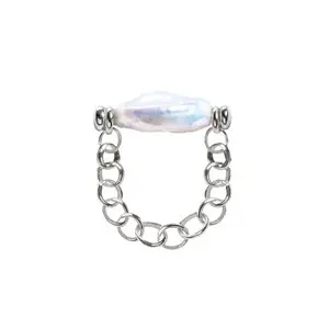 ORA PEARLS Silver / White Auria Coin Pearl Chain Ring Silver - Silver/white