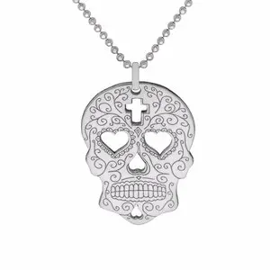 CARTERGORE Medium Sugar Skull With Heart Eyes Pendant Necklace - Silver