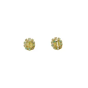 THE PINK REEF Petite Stud In Honey - Gold