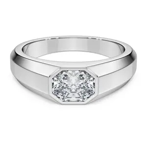SWAROVSKI Octagon Band Ring With 2.8 Carat Diamonds In 18k Gold - White