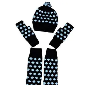 SPRINGMOONATELIER Handmade Wool Black & White Hat Gloves Socks Set