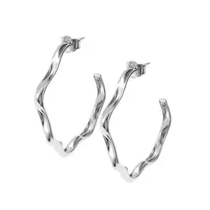 LUCY QUARTERMAINE Solid Sterling Splash Wave Hoops - Silver