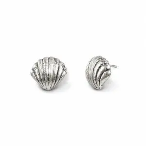 GOLD & HONEY Textured Seashell Stud Earrings - Silver