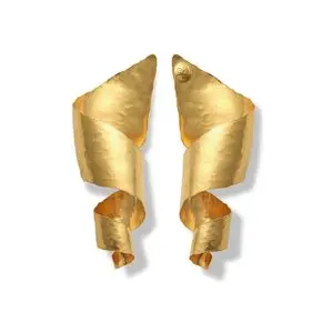 EVA REMENYI Rustic Twisted Small Earrings - Gold