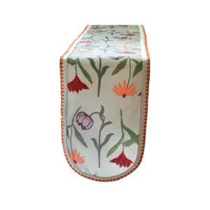 SOPHIE WILLIAMSON DESIGN Small Table Runner In Oversize Bold Flower Print On Light