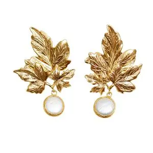 LES REINES En Leaf With Pearl Statet Earrings 24k Plated - Gold